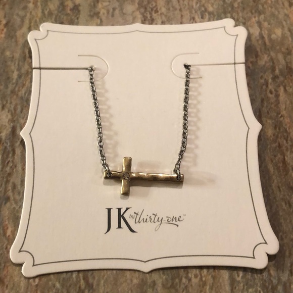 thirty-one | Jewelry | New Cross Necklace | Poshmark